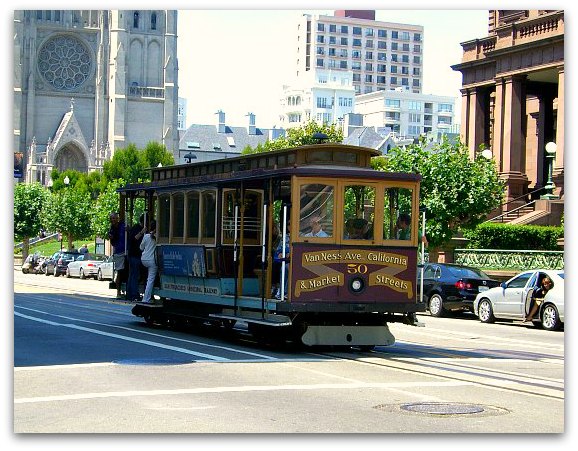 Cable Cars in San Francisco: History, Routes & Riding Tips