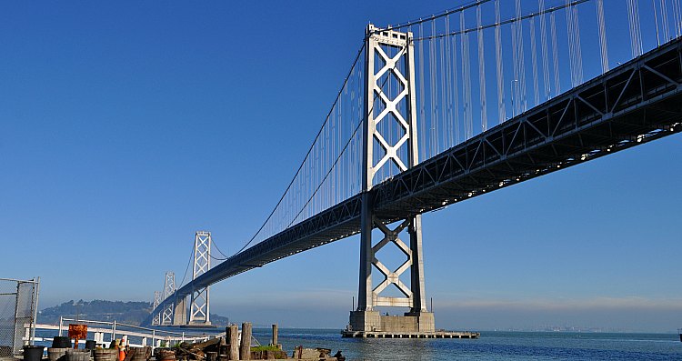 Bay Bridge in San Francisco: Tips to Visit this SF Gem